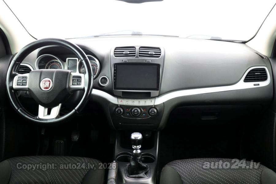 Pelēks Fiat Freemont 2012 Tallina, ar dzinēja tilpumu 2.00 L un nobraukumu 269 tūkst. km par 2999 €, foto 6 vietnē AUTOMOTO.COM.LV