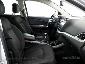 Pelēks Fiat Freemont 2012 Tallina, ar dzinēja tilpumu 2.00 L un nobraukumu 269 tūkst. km par 2999 €, foto 7 vietnē AUTOMOTO.COM.LV