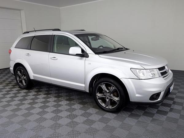 Pelēks Fiat Freemont 2012 Tallina, ar dzinēja tilpumu 2.00 L un nobraukumu 269 tūkst. km par 2999 €, foto 1 vietnē AUTOMOTO.COM.LV