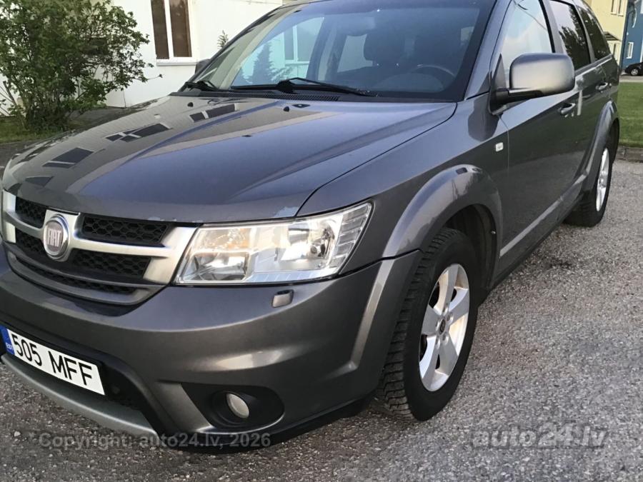 Pelēks Fiat Freemont 2014 Tartu, ar dzinēja tilpumu 2.00 L un nobraukumu 0 tūkst. km par 4600 €, foto 1 vietnē AUTOMOTO.COM.LV