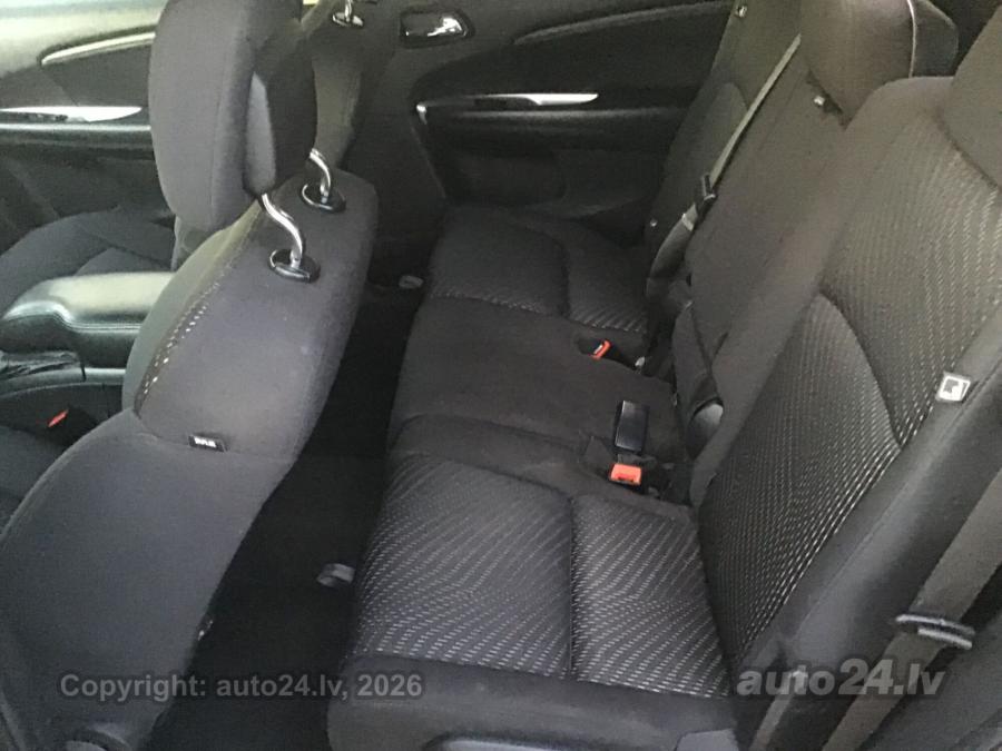 Pelēks Fiat Freemont 2014 Tartu, ar dzinēja tilpumu 2.00 L un nobraukumu 0 tūkst. km par 4600 €, foto 13 vietnē AUTOMOTO.COM.LV
