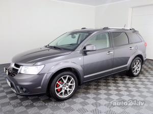 Pelēks Fiat Freemont 2014 Tallina, ar dzinēja tilpumu 2.00 L un nobraukumu 246 tūkst. km par 1599 €, foto 3 vietnē AUTOMOTO.COM.LV
