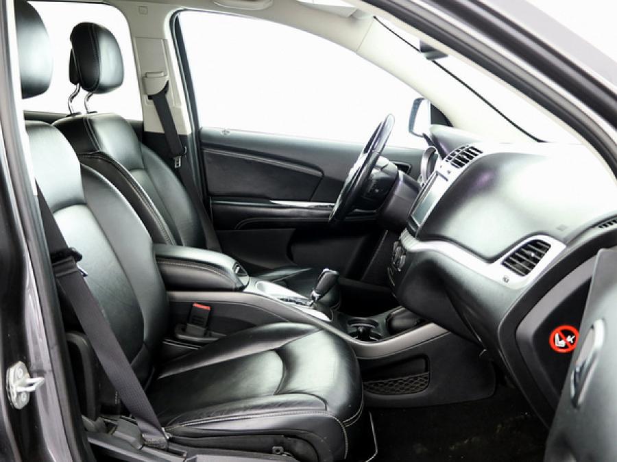 Pelēks Fiat Freemont 2014 Tallina, ar dzinēja tilpumu 2.00 L un nobraukumu 246 tūkst. km par 1599 €, foto 7 vietnē AUTOMOTO.COM.LV