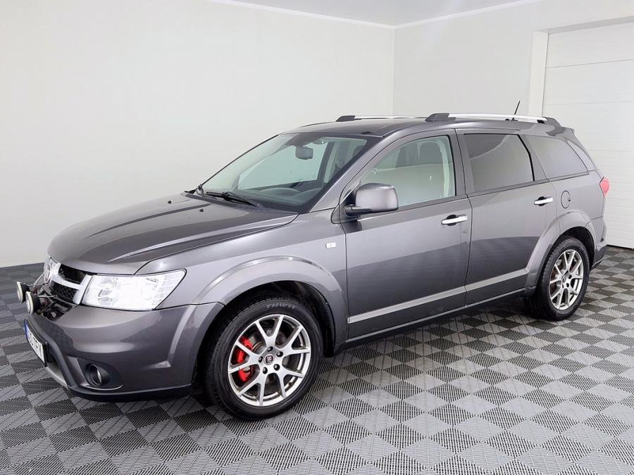 Pelēks Fiat Freemont 2014 Tallina, ar dzinēja tilpumu 2.00 L un nobraukumu 246 tūkst. km par 1599 €, foto 11 vietnē AUTOMOTO.COM.LV