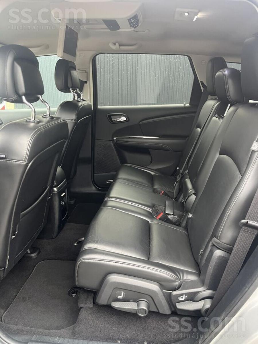 Fiat Freemont 2015 Rīga, ar dzinēja tilpumu 2.00 L un nobraukumu 135 tūkst. km par 7900 €, foto 6 vietnē AUTOMOTO.COM.LV