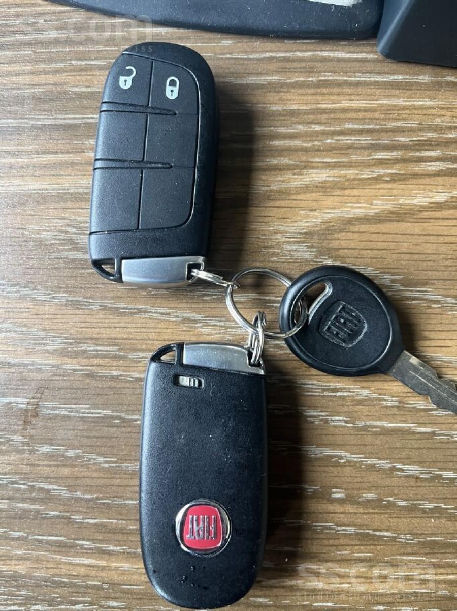 Fiat Freemont 2015 Rīga, ar dzinēja tilpumu 2.00 L un nobraukumu 135 tūkst. km par 7900 €, foto 13 vietnē AUTOMOTO.COM.LV