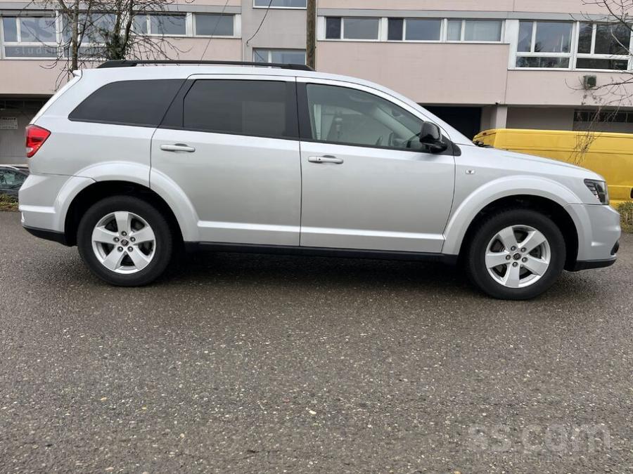 Fiat Freemont 2015 Rīga, ar dzinēja tilpumu 2.00 L un nobraukumu 135 tūkst. km par 7900 €, foto 18 vietnē AUTOMOTO.COM.LV