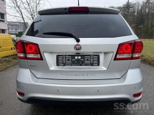 Fiat Freemont 2015 Rīga, ar dzinēja tilpumu 2.00 L un nobraukumu 135 tūkst. km par 7900 €, foto 19 vietnē AUTOMOTO.COM.LV