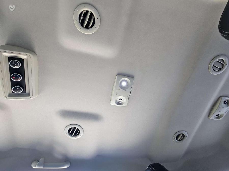 Sarkans Fiat Freemont 2012 Klaipėda, ar dzinēja tilpumu 1.96 L un nobraukumu 240 tūkst. km par 5150 €, foto 19 vietnē AUTOMOTO.COM.LV