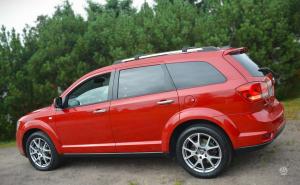 Sarkans Fiat Freemont 2012 Klaipėda, ar dzinēja tilpumu 1.96 L un nobraukumu 240 tūkst. km par 5150 €, foto 22 vietnē AUTOMOTO.COM.LV