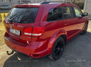 Red Fiat Freemont 2015 in Tallinn, with an engine capacity of 2.00 L and mileage of 202 thousand km for 6999 €, photo 5 on AUTOMOTO.COM.LV