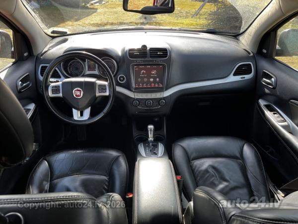 Red Fiat Freemont 2015 in Tallinn, with an engine capacity of 2.00 L and mileage of 202 thousand km for 6999 €, photo 11 on AUTOMOTO.COM.LV