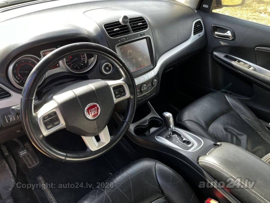 Red Fiat Freemont 2015 in Tallinn, with an engine capacity of 2.00 L and mileage of 202 thousand km for 6999 €, photo 13 on AUTOMOTO.COM.LV