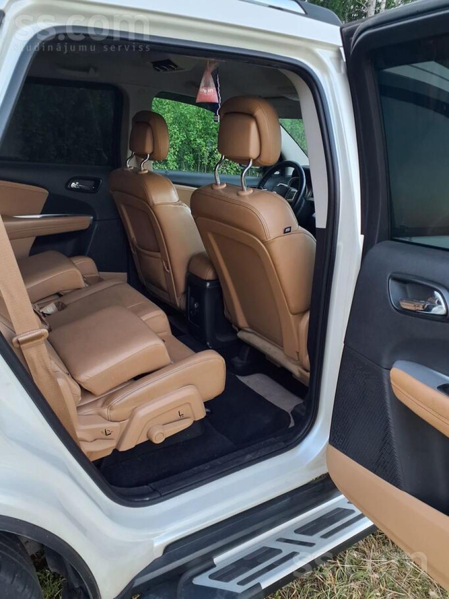 Balts Fiat Freemont 2013 Rīga, ar dzinēja tilpumu 2.00 L un nobraukumu 167 tūkst. km par 4390 €, foto 10 vietnē AUTOMOTO.COM.LV