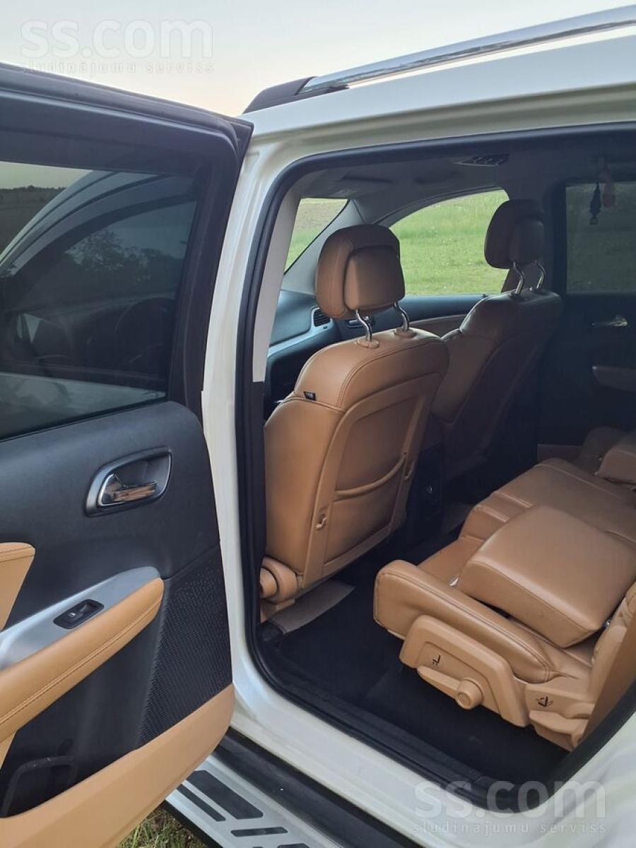 Balts Fiat Freemont 2013 Rīga, ar dzinēja tilpumu 2.00 L un nobraukumu 167 tūkst. km par 4390 €, foto 11 vietnē AUTOMOTO.COM.LV