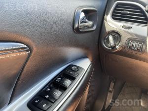 Balts Fiat Freemont 2013 Talsi, ar dzinēja tilpumu 2.00 L un nobraukumu 271 tūkst. km par 5300 €, foto 13 vietnē AUTOMOTO.COM.LV