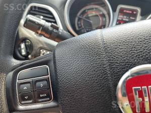 Balts Fiat Freemont 2013 Talsi, ar dzinēja tilpumu 2.00 L un nobraukumu 271 tūkst. km par 5300 €, foto 14 vietnē AUTOMOTO.COM.LV