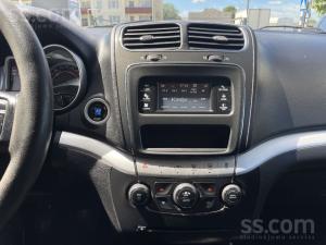 Balts Fiat Freemont 2013 Talsi, ar dzinēja tilpumu 2.00 L un nobraukumu 271 tūkst. km par 5300 €, foto 17 vietnē AUTOMOTO.COM.LV