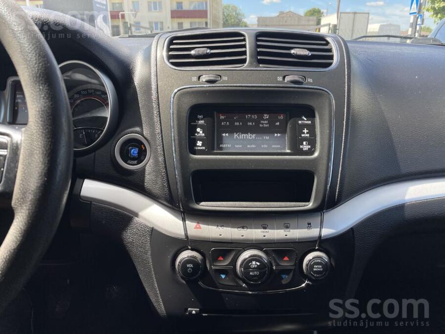 Balts Fiat Freemont 2013 Talsi, ar dzinēja tilpumu 2.00 L un nobraukumu 271 tūkst. km par 5300 €, foto 17 vietnē AUTOMOTO.COM.LV