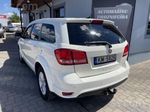 Balts Fiat Freemont 2013 Talsi, ar dzinēja tilpumu 2.00 L un nobraukumu 271 tūkst. km par 5300 €, foto 24 vietnē AUTOMOTO.COM.LV