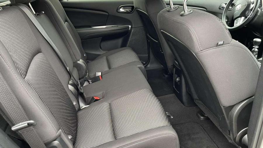 Balts Fiat Freemont 2013 Marijampole, ar dzinēja tilpumu 1.96 L un nobraukumu 19 tūkst. km par 5490 €, foto 5 vietnē AUTOMOTO.COM.LV