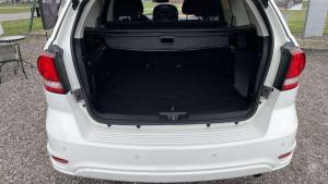 Balts Fiat Freemont 2013 Marijampole, ar dzinēja tilpumu 1.96 L un nobraukumu 19 tūkst. km par 5490 €, foto 13 vietnē AUTOMOTO.COM.LV