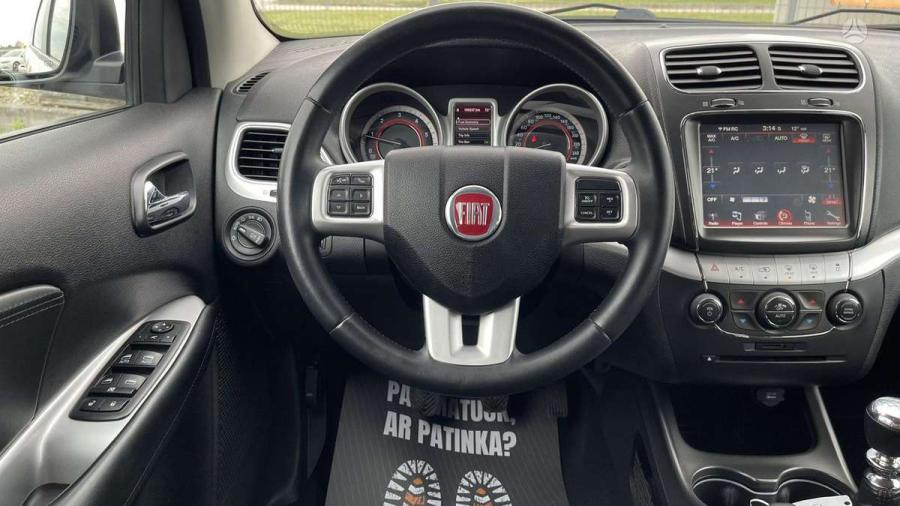 Balts Fiat Freemont 2013 Marijampole, ar dzinēja tilpumu 1.96 L un nobraukumu 19 tūkst. km par 5490 €, foto 16 vietnē AUTOMOTO.COM.LV