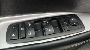Balts Fiat Freemont 2013 Marijampole, ar dzinēja tilpumu 1.96 L un nobraukumu 19 tūkst. km par 5490 €, foto 25 vietnē AUTOMOTO.COM.LV