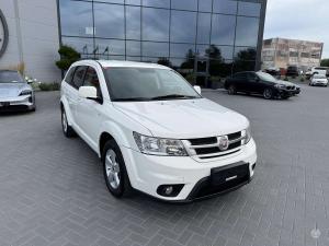 White Fiat Freemont 2013 in Telschi, with an engine capacity of 1.96 L and mileage of 265 thousand km for 4499 €, photo 10 on AUTOMOTO.COM.LV