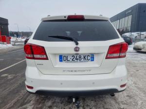 White Fiat Freemont 2014 in Vilnius, with an engine capacity of 1.96 L and mileage of 204 thousand km for 6750 €, photo 7 on AUTOMOTO.COM.LV