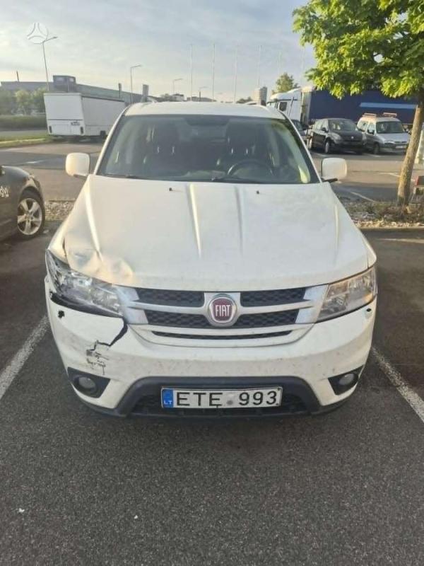Balts Fiat Freemont 2014 Viļņa, ar dzinēja tilpumu 1.96 L un nobraukumu 220 tūkst. km par 2950 €, foto 5 vietnē AUTOMOTO.COM.LV