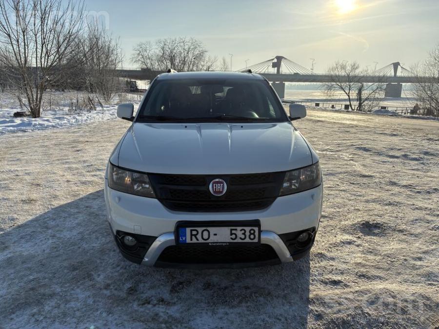 Balts Fiat Freemont 2015 Rīga, ar dzinēja tilpumu 2.00 L un nobraukumu 255 tūkst. km par 4000 €, foto 7 vietnē AUTOMOTO.COM.LV