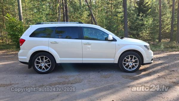 Fiat Freemont 2015 Tallina vietnÄ Balts Fiat Freemont 2015 Tallina, ar dzinÄja tilpumu 2.00 L un nobraukumu 255 tÅ«kst. km par 5500 ā¬, foto 1 vietnÄ AUTOMOTO.COM.LV