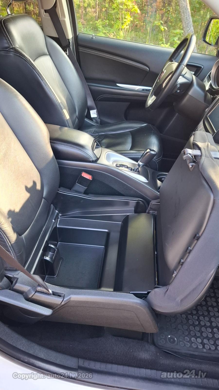 Balts Fiat Freemont 2015 Tallina, ar dzinēja tilpumu 2.00 L un nobraukumu 255 tūkst. km par 5500 €, foto 11 vietnē AUTOMOTO.COM.LV