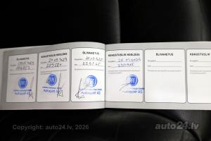 White Fiat Freemont 2015 in Tallinn, with an engine capacity of 2.00 L and mileage of 254 thousand km for 4299 €, photo 12 on AUTOMOTO.COM.LV