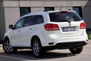 Balts Fiat Freemont 2012 Tukums, ar dzinēja tilpumu 2.00 L un nobraukumu 262 tūkst. km par 3990 €, foto 5 vietnē AUTOMOTO.COM.LV