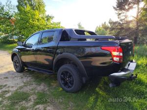 Black Fiat Fullback 2018 in Tallinn, with an engine capacity of 2.40 L and mileage of 178 thousand km for 15900 €, photo 4 on AUTOMOTO.COM.LV