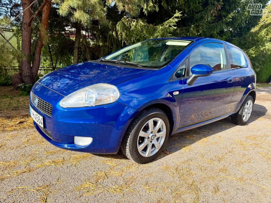 Blue Fiat Grande Punto 2007 in Marijampole, with an engine capacity of 1.40 L and mileage of 261 thousand km for 1650 €, photo 1 on AUTOMOTO.COM.LV