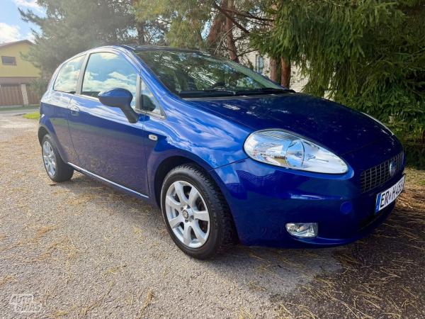 Blue Fiat Grande Punto 2007 in Marijampole, with an engine capacity of 1.40 L and mileage of 261 thousand km for 1650 €, photo 8 on AUTOMOTO.COM.LV