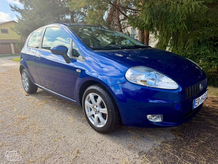 Blue Fiat Grande Punto 2007 in Marijampole, with an engine capacity of 1.40 L and mileage of 261 thousand km for 1650 €, photo 8 on AUTOMOTO.COM.LV