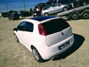 Fiat Grande Punto 2008 in Vilnius, with an engine capacity of 1.91 L and mileage of 240 thousand km for 3100 €, photo 15 on AUTOMOTO.COM.LV