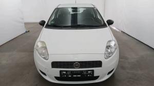White Fiat Grande Punto 2008 in Limbazi, with an engine capacity of 1.40 L and mileage of 94 thousand km for 2550 €, photo 3 on AUTOMOTO.COM.LV