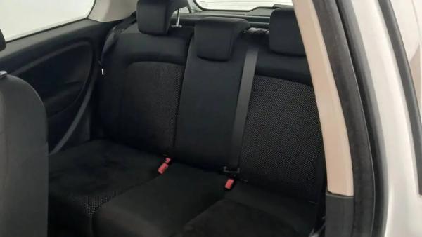White Fiat Grande Punto 2008 in Limbazi, with an engine capacity of 1.40 L and mileage of 94 thousand km for 2550 €, photo 10 on AUTOMOTO.COM.LV