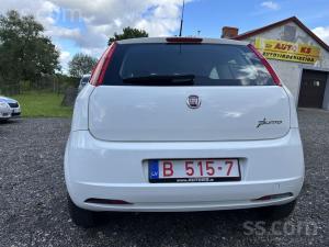 White Fiat Grande Punto 2008 in Limbazi, with an engine capacity of 1.40 L and mileage of 94 thousand km for 2550 €, photo 6 on AUTOMOTO.COM.LV