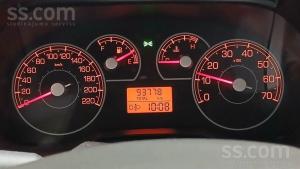 White Fiat Grande Punto 2008 in Limbazi, with an engine capacity of 1.40 L and mileage of 94 thousand km for 2550 €, photo 12 on AUTOMOTO.COM.LV