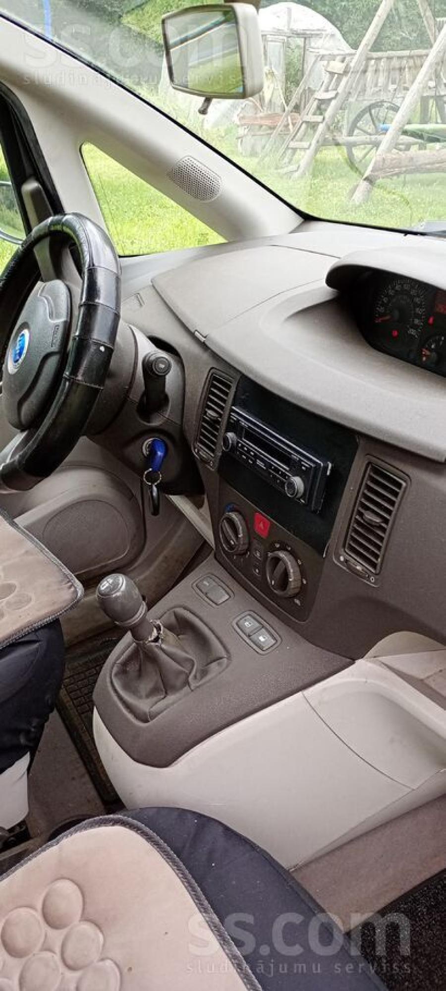 Pelēks Fiat Idea 2004 Aizkraukle, ar dzinēja tilpumu 1.40 L un nobraukumu 204 tūkst. km par 625 €, foto 6 vietnē AUTOMOTO.COM.LV