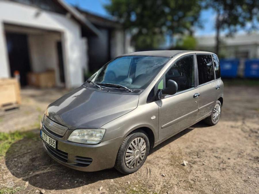 Pelēks Fiat Multipla 2007 Panevēža, ar dzinēja tilpumu 1.91 L un nobraukumu 270 tūkst. km par 700 €, foto 8 vietnē AUTOMOTO.COM.LV