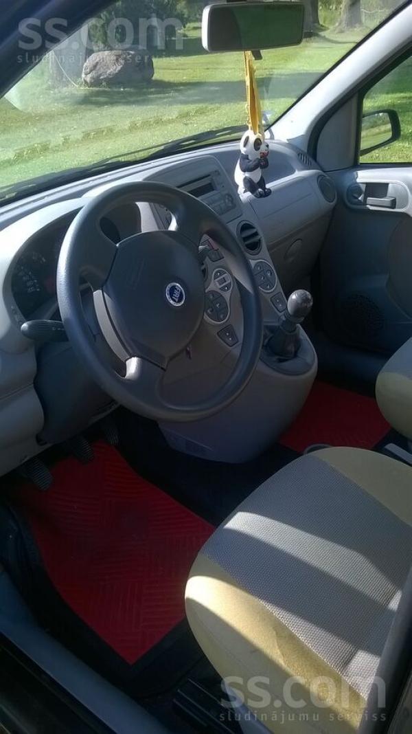Black Fiat Panda 2003 in Jelgava, with an engine capacity of 1.20 L and mileage of 160 thousand km for 2800 €, photo 5 on AUTOMOTO.COM.LV