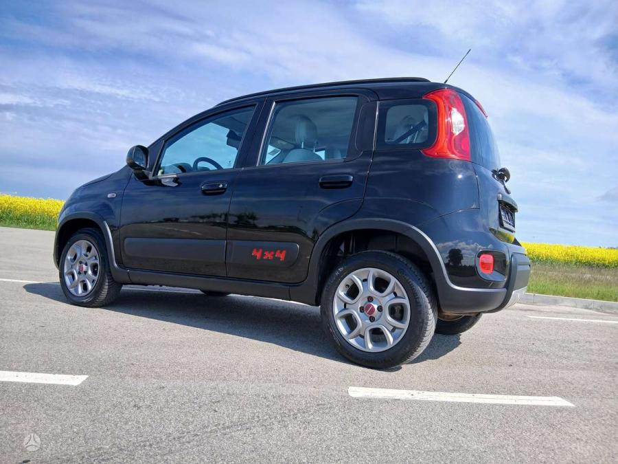 Black Fiat Panda 2014 in Marijampole, with an engine capacity of 1.30 L and mileage of 148 thousand km for 5450 €, photo 11 on AUTOMOTO.COM.LV