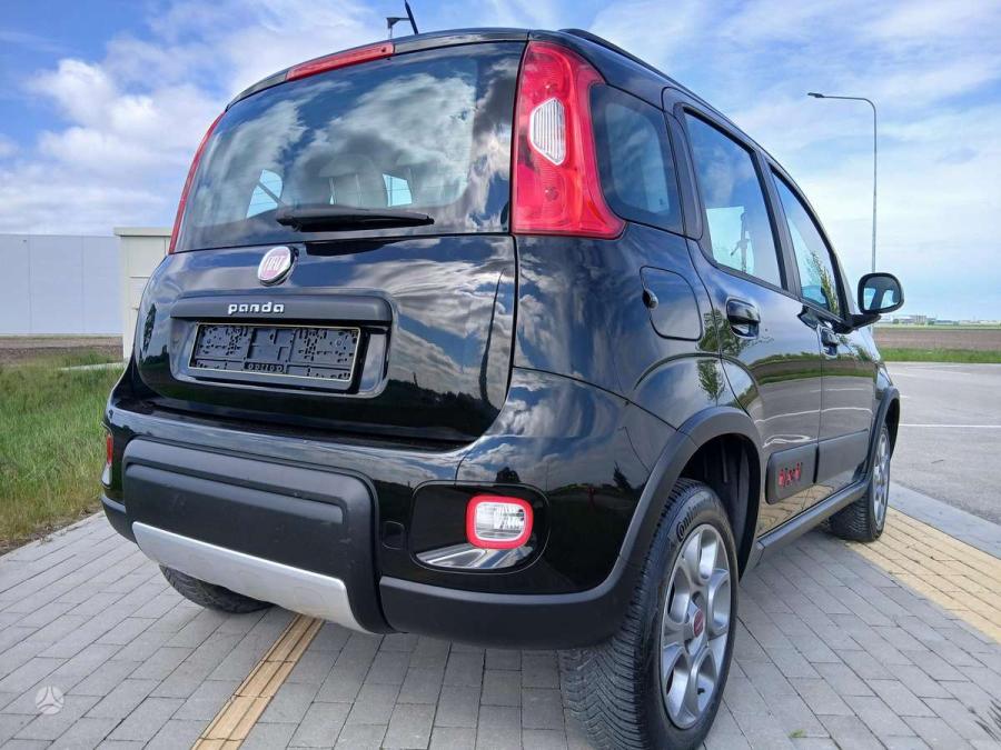 Black Fiat Panda 2014 in Marijampole, with an engine capacity of 1.30 L and mileage of 148 thousand km for 5450 €, photo 20 on AUTOMOTO.COM.LV